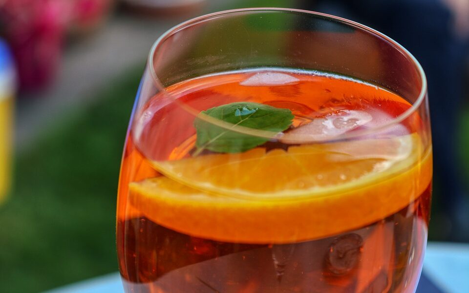 Aperol Spritz: la bebida favorita de Italia para el mundo – itBuenosAires
