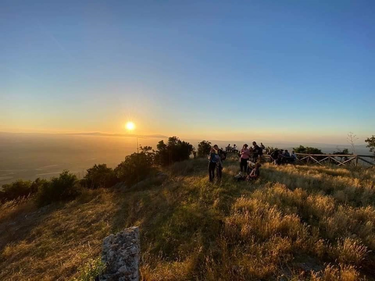 Tramonto sul Monte Soratte tra natura e mistero - itCassino