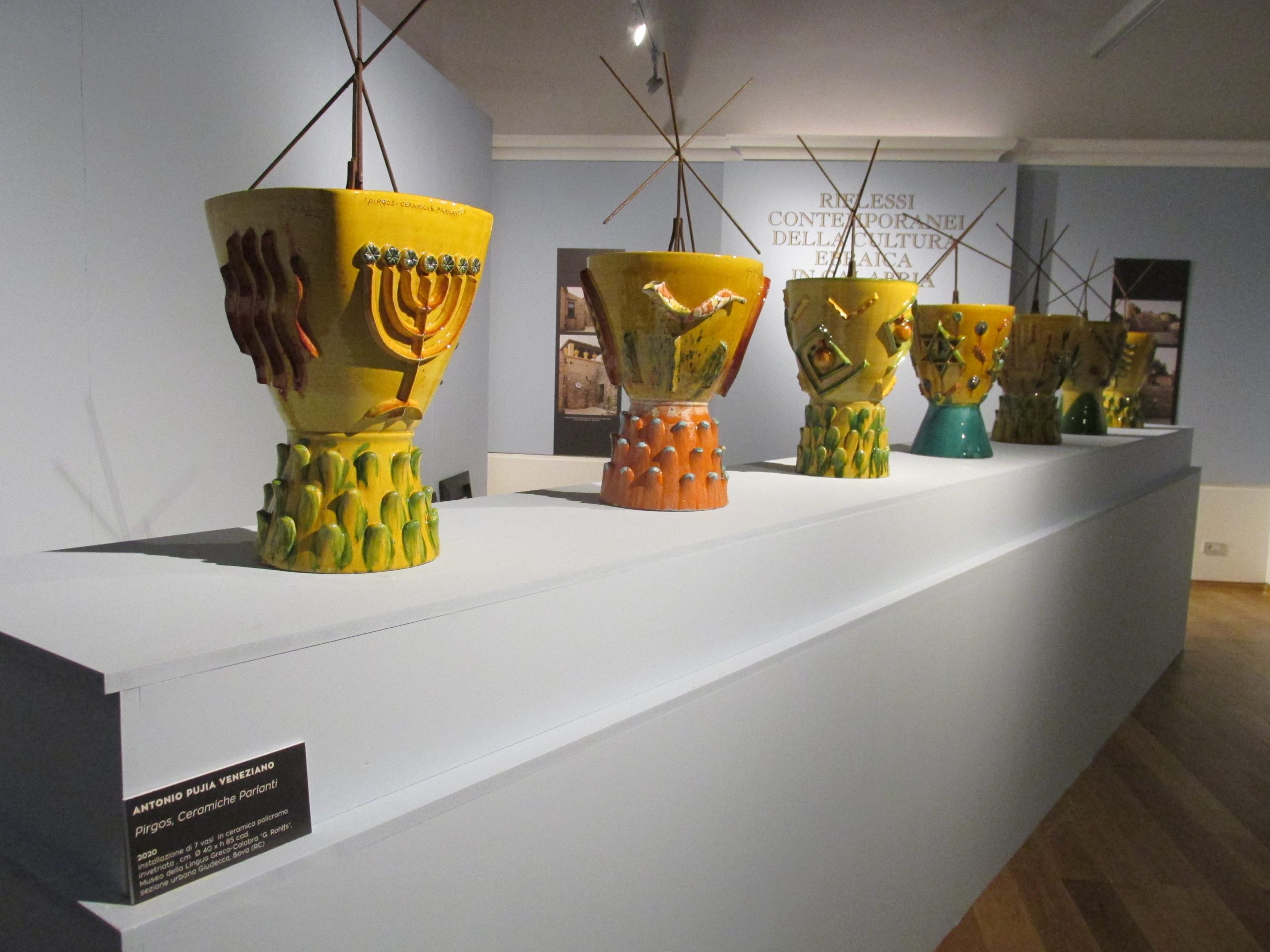 Pirgos, le ceramiche parlanti di Antonio Pujia Veneziano in mostra con ...