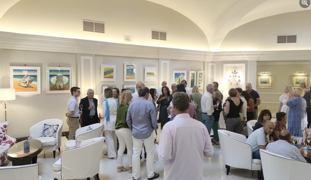 Hello Summer: Anna Galea incanta il pubblico con i suoi dipinti - itMalta